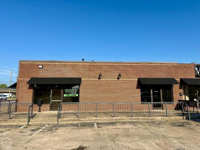 216 E Highland