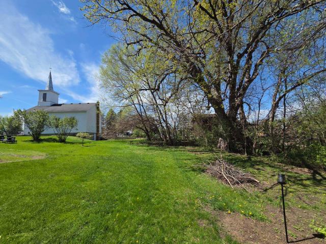 216 E Pearl Street
