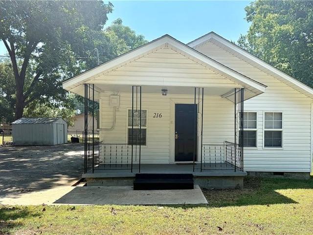 216 E St, Russellville, AR 72801