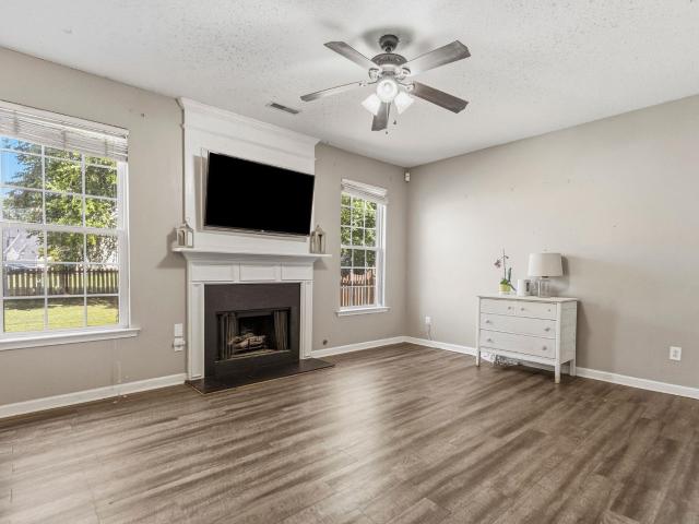 216 Edenberry Way