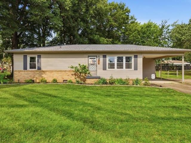 216 Eliis Dr, Paris, TN 38242