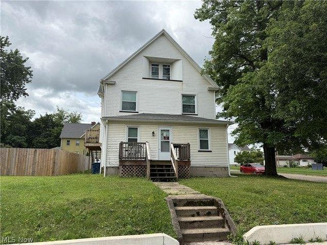 216 Elm St, Youngstown, OH 44471