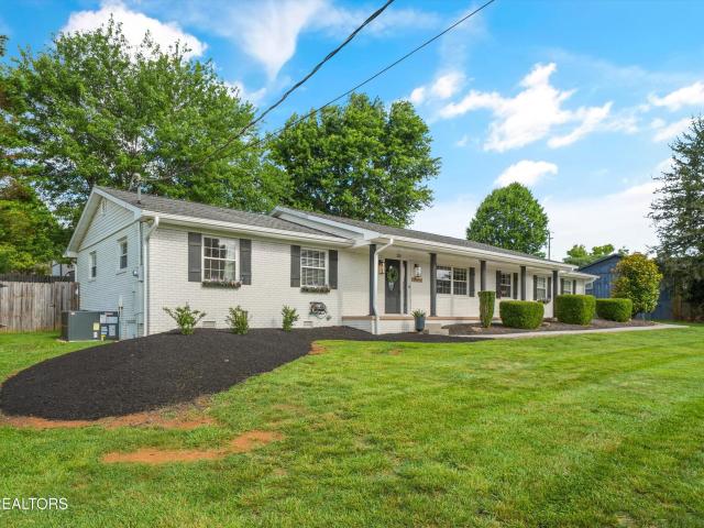 216 Foothills Drive