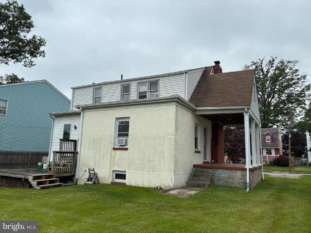 216 Fernwood