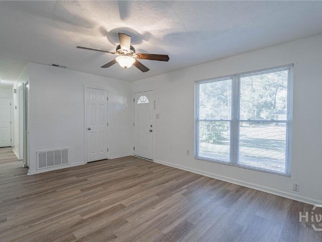216 Holiday Circle