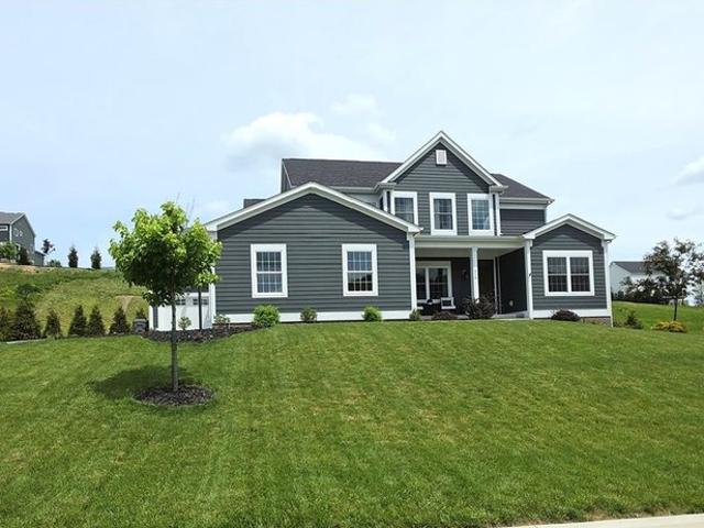 216 Hickory Ln, Mars, PA 16046