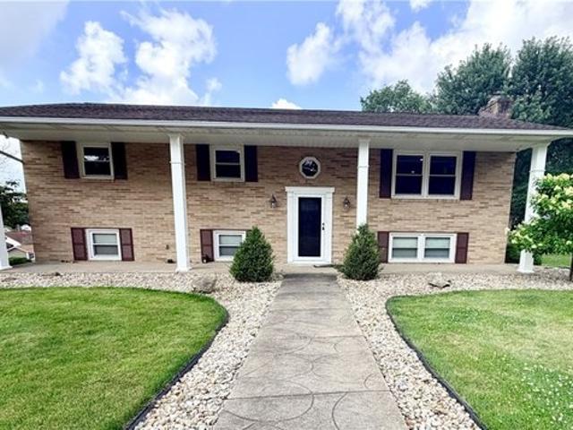 216 High St, Dover, OH 44622