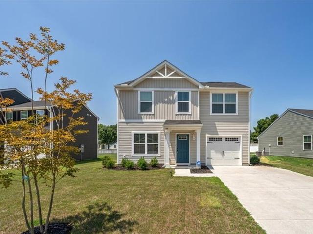 216 Highland Station Dr, Clinton, SC 29325