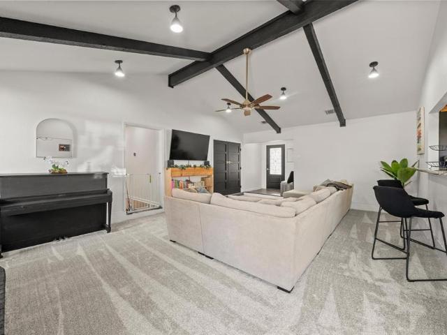 216 Hillside Drive