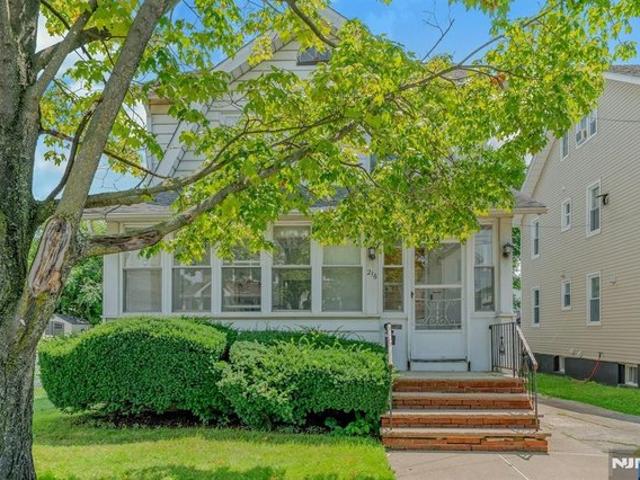 216 Irving Pl, Lyndhurst, NJ 07071