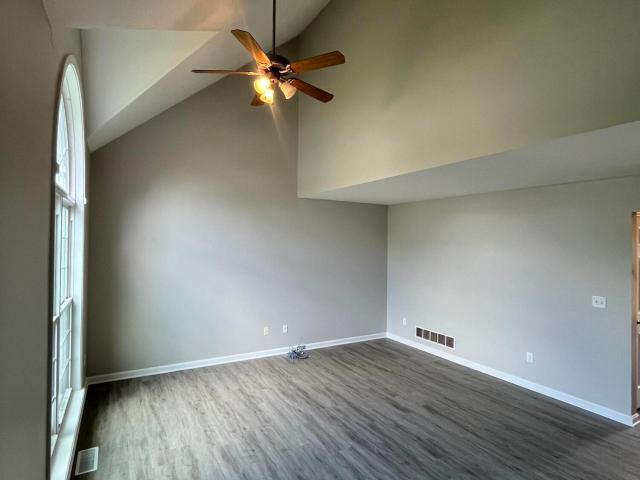 216 Ivy Pointe Dr