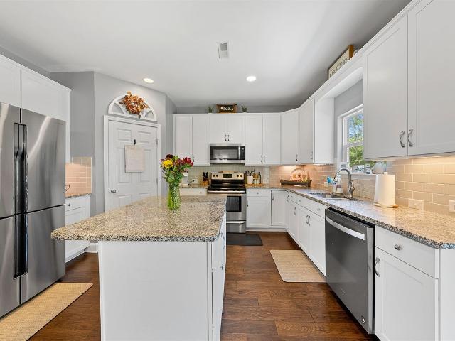 216 Jocelyn Drive