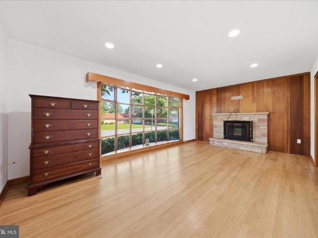 216 Jackson Avenue