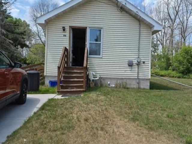 216 Jessie St, Two Rivers, WI 54241