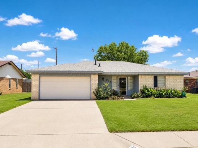216 Juniper St, Hereford, TX 79045