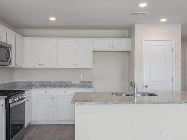 216 Olive Branch St, Sanford, NC 27332