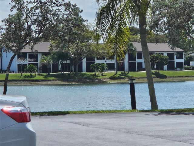216 Lake Pointe Dr, Unit 227, Oakland Park, FL 33309 | MLS #A11980