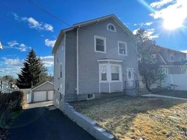 216 Lincoln Pl, Irvington, NJ 07111 | MLS #26007 | Compass