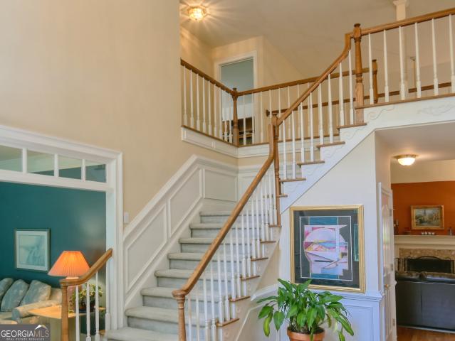 216 Montrose Drive