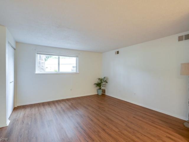 216 Moore Road 4M