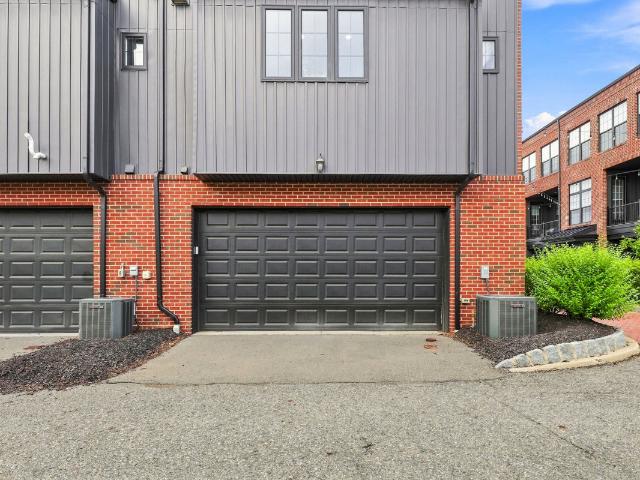 216 Main St