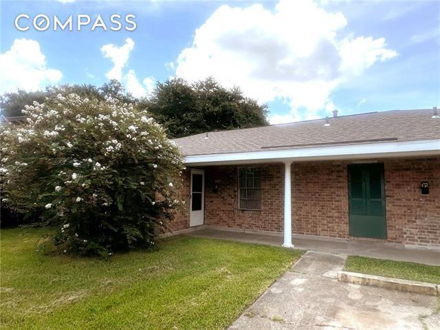 216 Marion Ct, River Ridge, LA