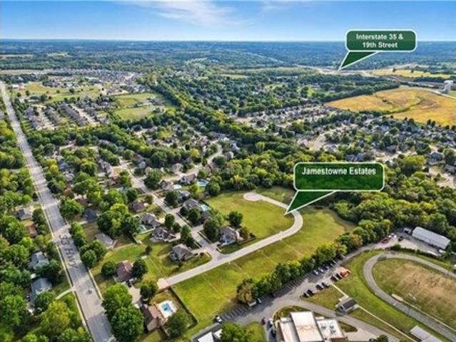 216 Melinda Dr, Kearney, MO 64060