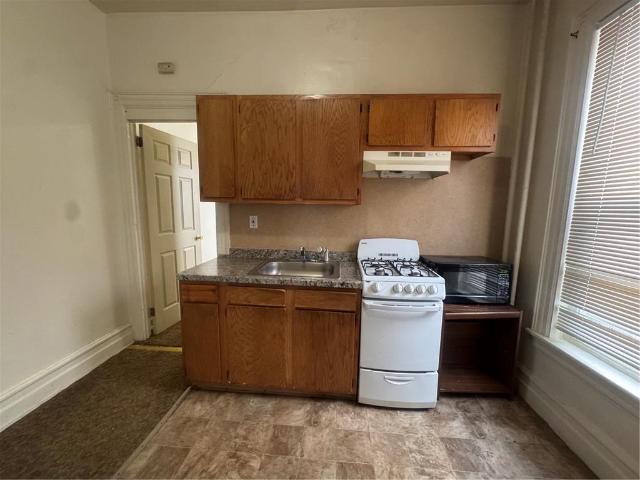 216 N 4th Street 2