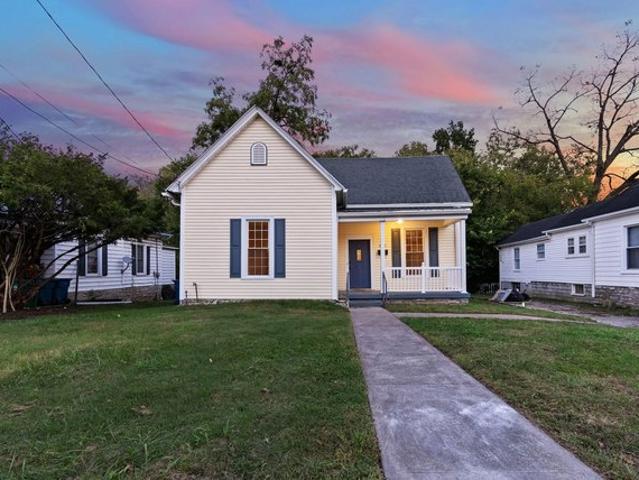 216 N 2nd St, Danville, KY 40422