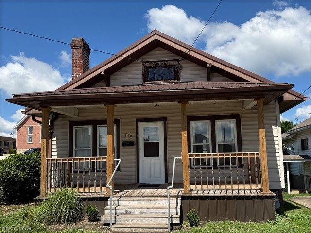 216 N Broadway St, Barnesville, OH 43713