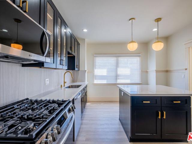 216 N Catalina 216B