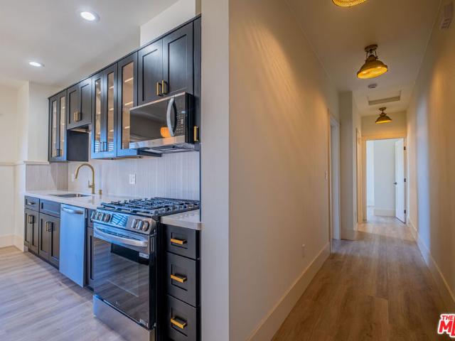 216 N Catalina 216C