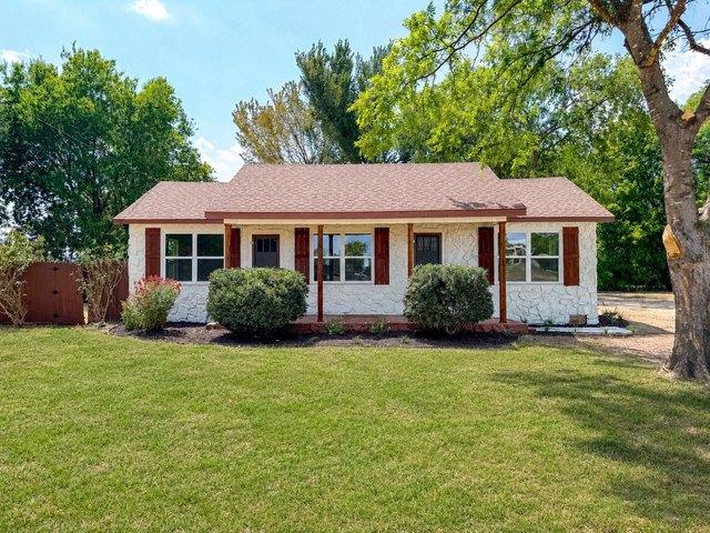 216 N Spikes Rd, Corsicana, TX 75110