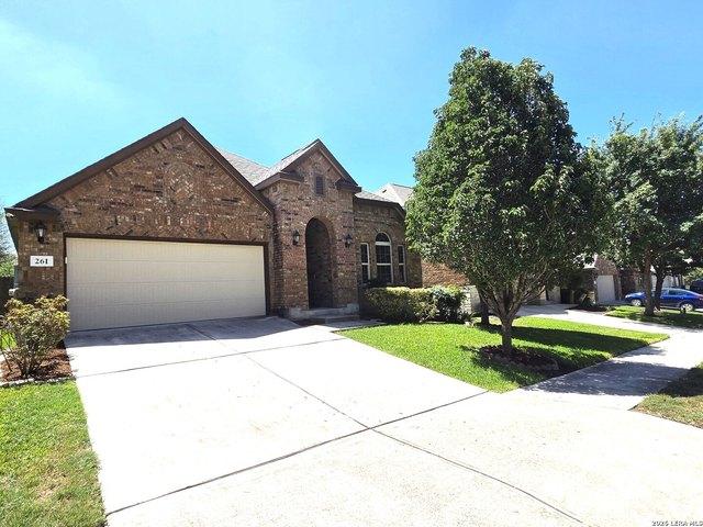 216 Norwood Ct, Cibolo, TX 78108