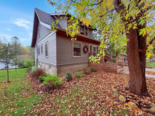 216 S 9th Street