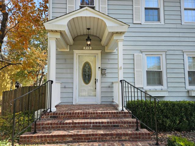 216 S Elliott Avenue