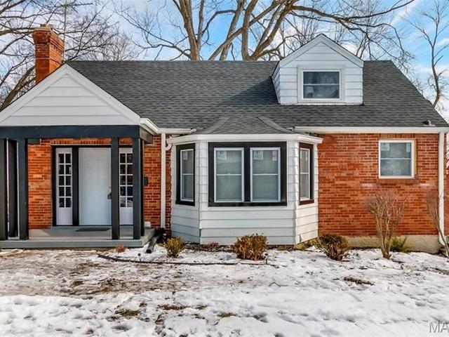 216 S Hartnett Ave, Ferguson, MO 63135