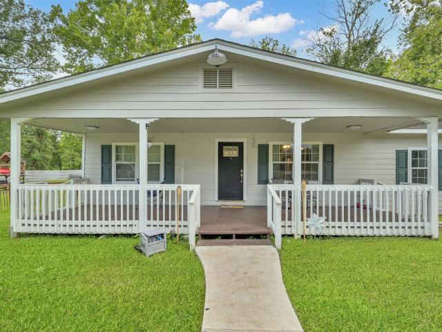 216 S Magnolia Dr, Conroe, TX 77301 | MLS #63019 | Compass
