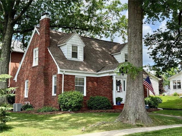 216 S Otter St