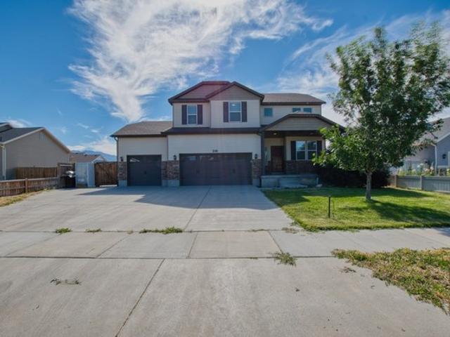 216 S Ranch Rd E, Grantsville, UT 84029