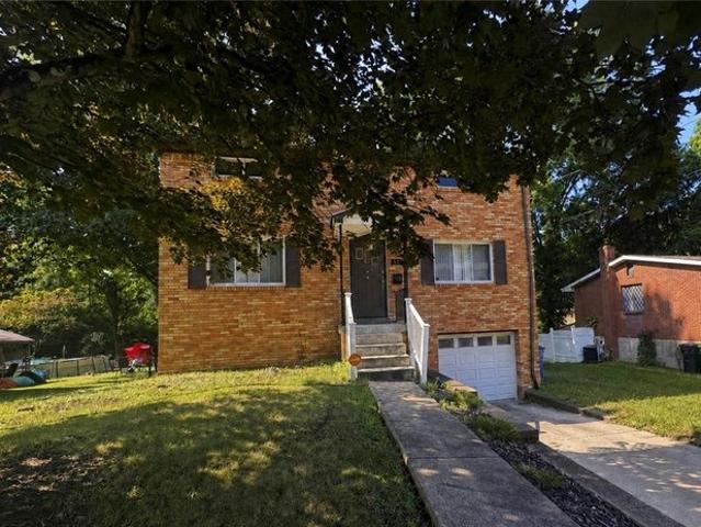 216 Shenandoah Dr, Pittsburgh, PA 15235