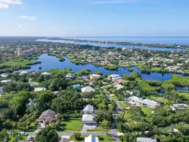 216 SHORELAND DR, OSPREY, FL 34229 Single Family Residence For.