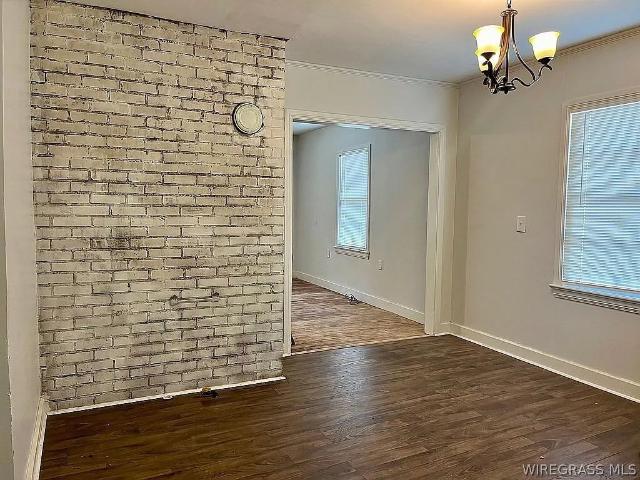 216 Simmons Avenue
