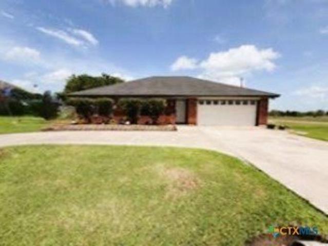 216 Sparrow Ln, Victoria, TX 77905