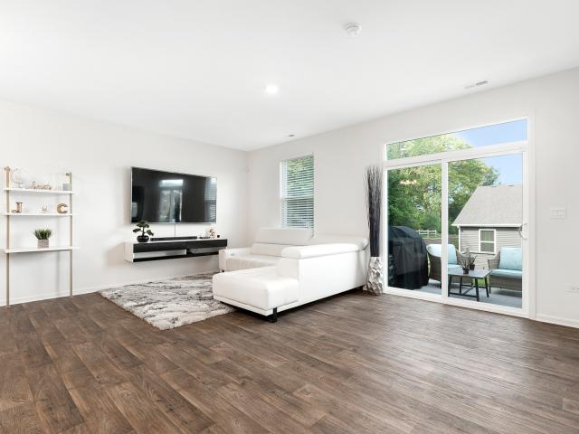 216 Sussex Court