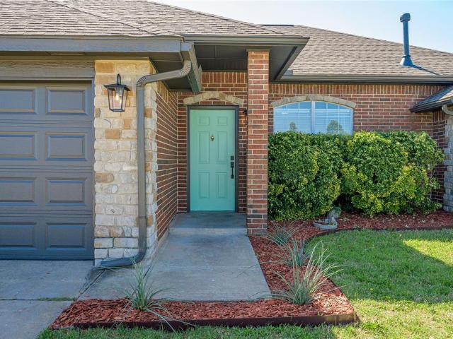 216 SW 40th Street