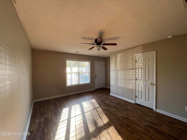 216 Palace Circle