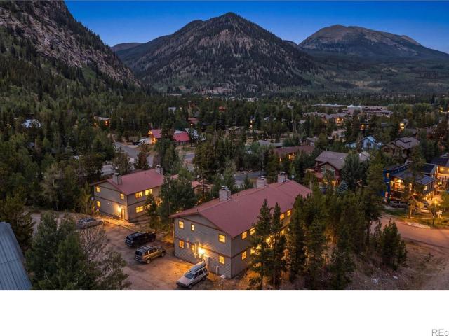 216 Pitkin Street # 6