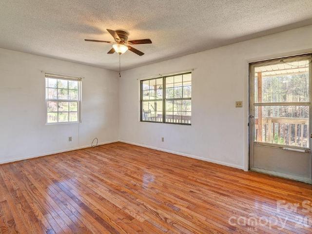 216 Pickens Road