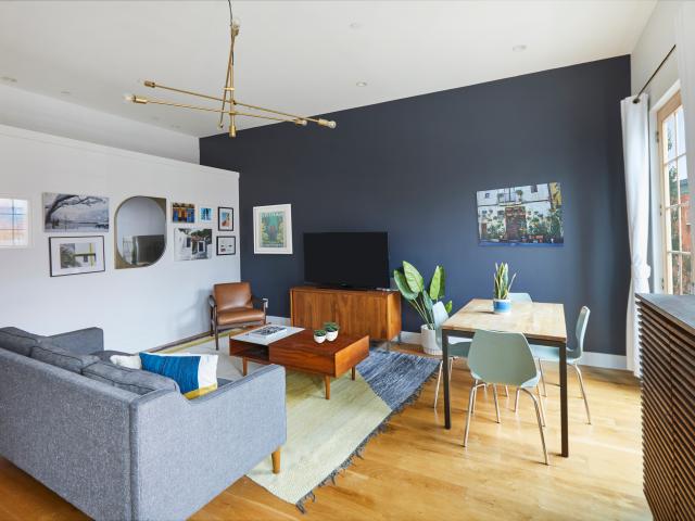 216 Pulaski Street, Unit 3R